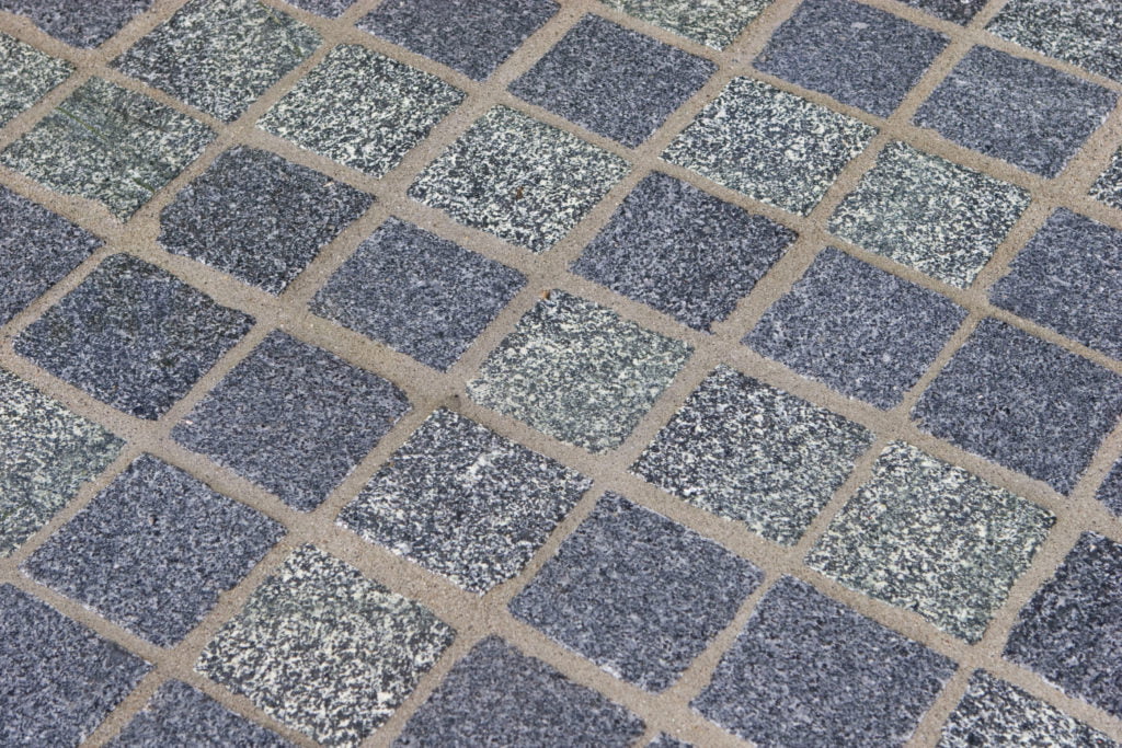 Graphite Granite | Maiden Stone