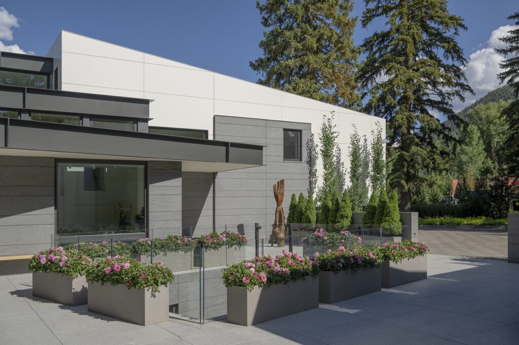 Jet Mist Granite - Maiden Stone